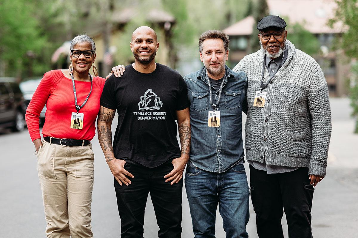 Renowned Journalist Shares Secrets of Illuminating Storytelling with DU ... Renowned Journalist Shares Secrets of Illuminating Storytelling with DU ...